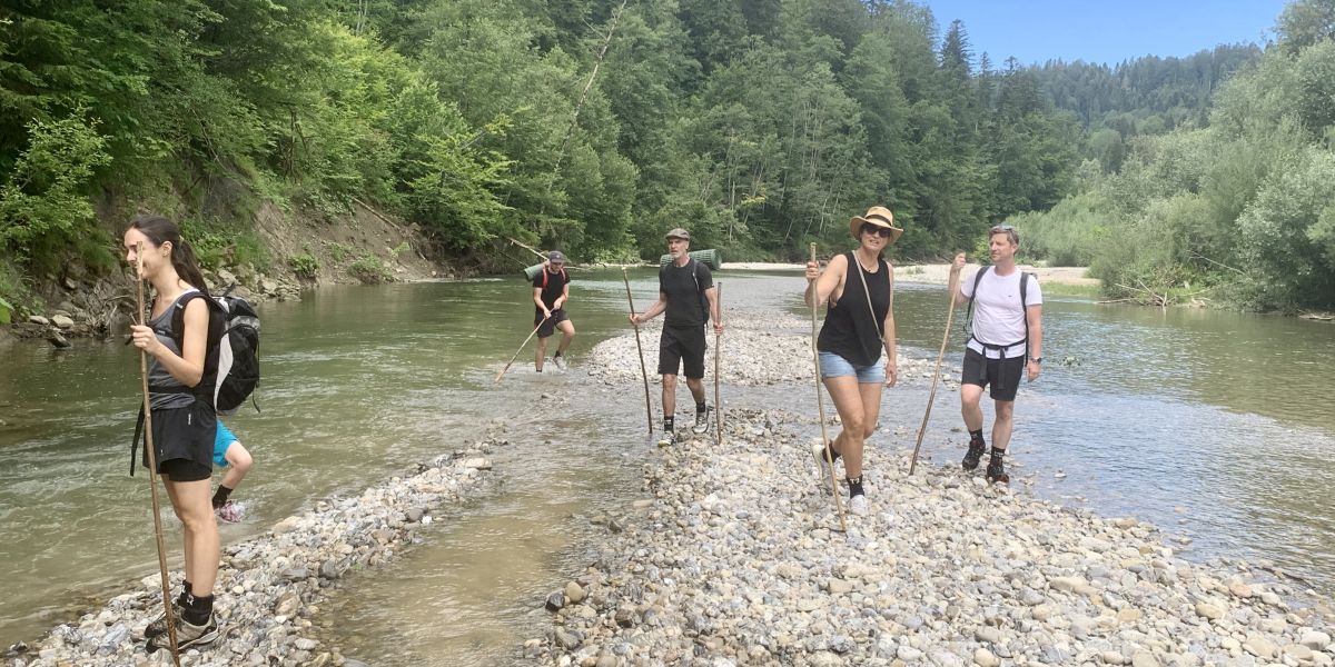 Flusswandern | Naturerlebnis entlang malerischer Flüsse bei bewegend.com